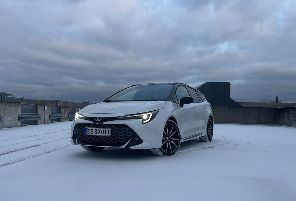 Test: Toyota Corolla Touring Sports 2.0 Hybrid (facelift) • Carlife365